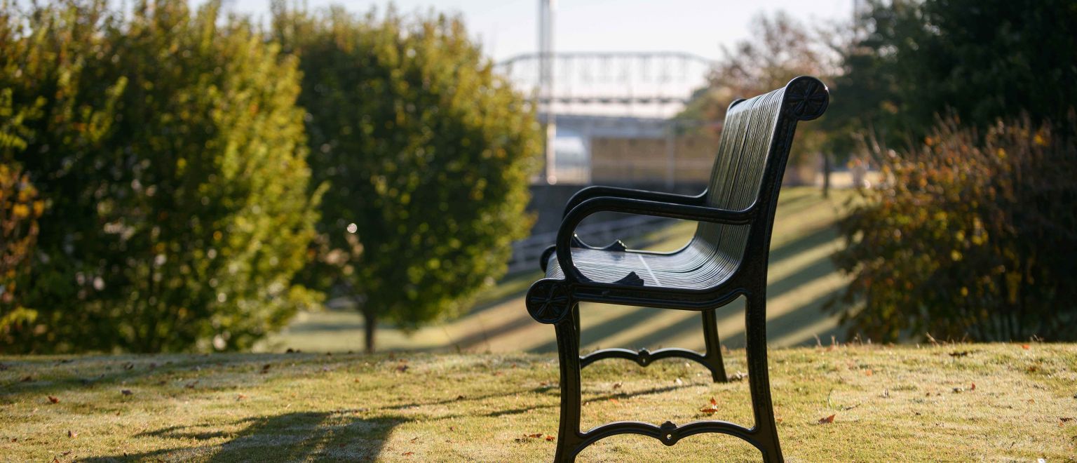 How to Choose Site Furnishings for a City Park | UltraSite | Ultrasite