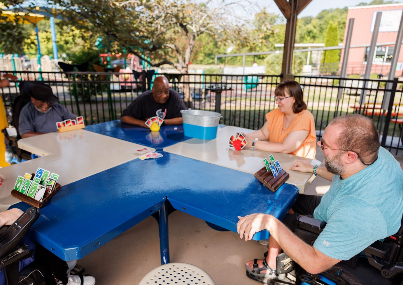 Clover Table | Ultrasite