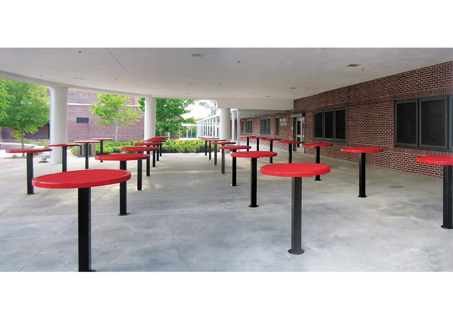 Pedestal Food Court Table | UltraSite | Ultrasite