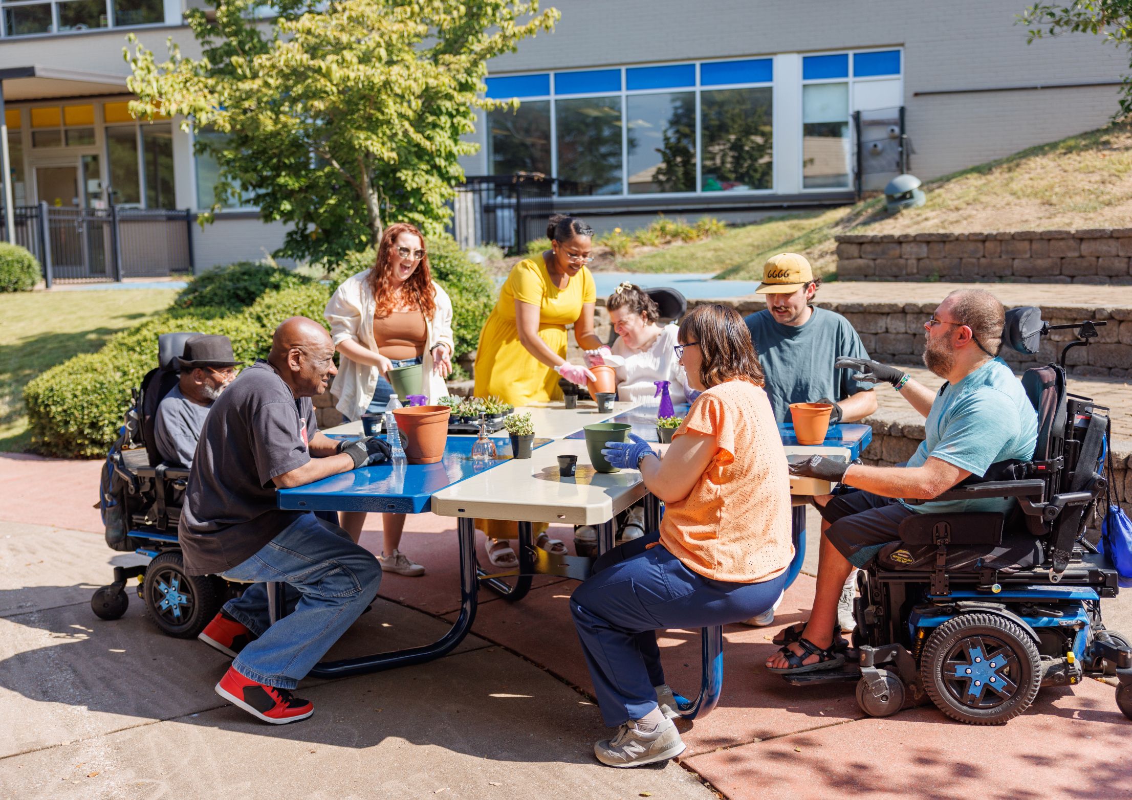 Clover Table | Ultrasite